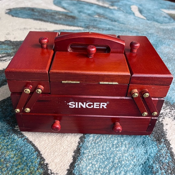 Singer | Storage & Organization | Vintage Singer Wood Sewing Kit ...